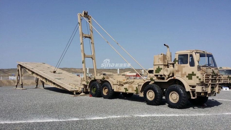 火箭炮特种车！解放军先进野战保障装备高调亮相——上海热线军事频道